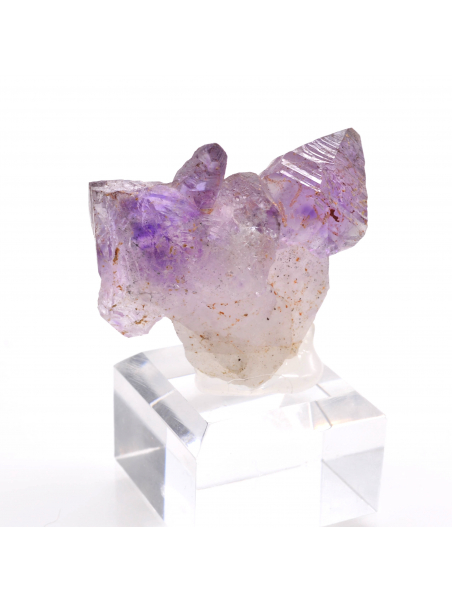 Sceptered amethyst and Japan-law-twin - Maro Vaolavo, Madagascar
